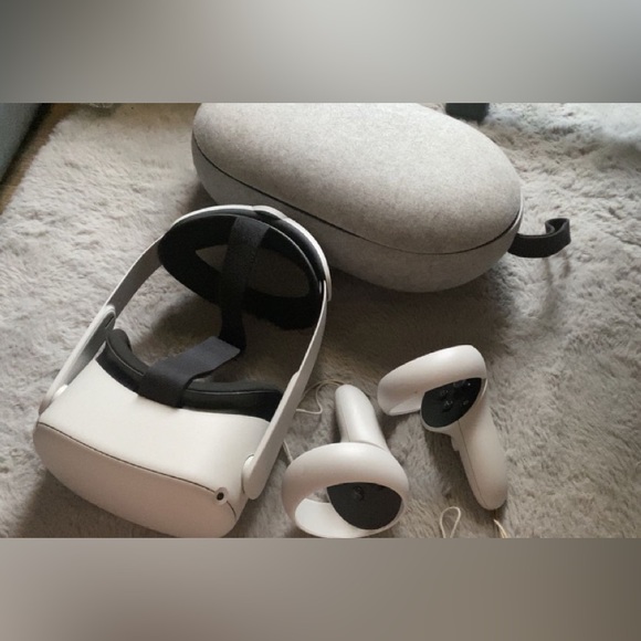 Oculus | VR, AR & Accessories | Oculus Quest 2 | Poshmark